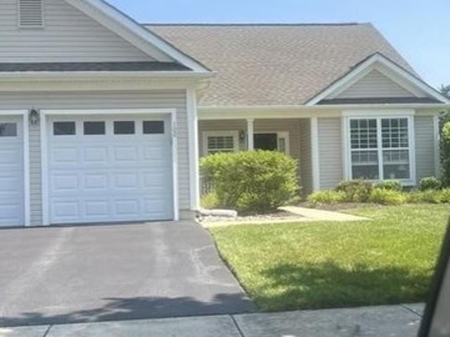 100 Dawn Ct, Middletown, DE 19709