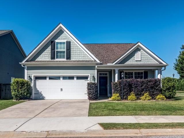 100 Daystrom Dr, Greer, SC 29651