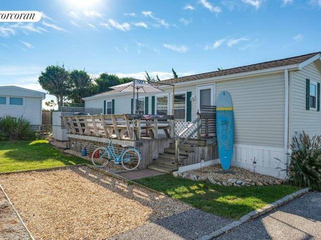 100 Deforest Rd, Montauk, NY 11954