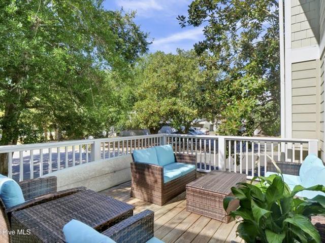 100 Driftwood Ct, Wrightsville Beach, NC 28480