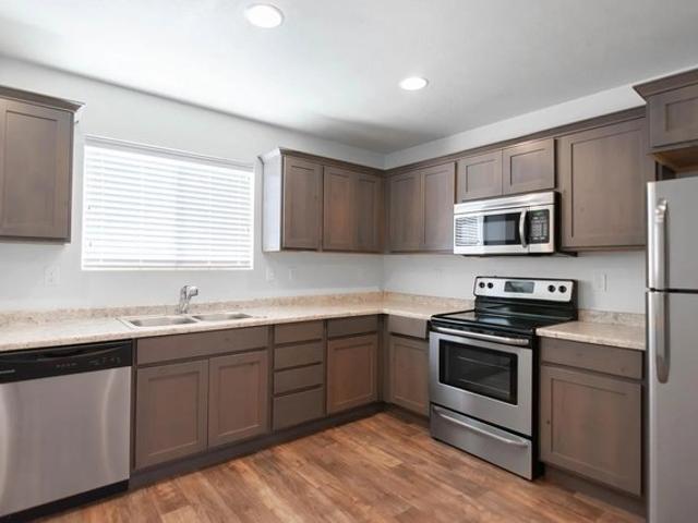 100 E 630 N, Vineyard, UT 84059