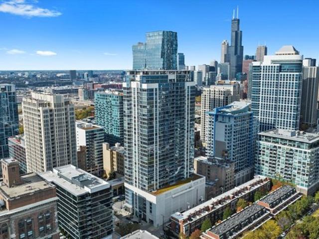100 E 14th St Apt 1203, Chicago, IL 60605