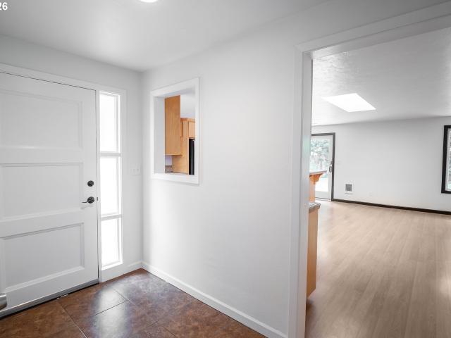 100 E 39TH AVE