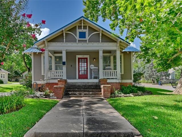 100 E Tom Green St, Brenham, TX 77833