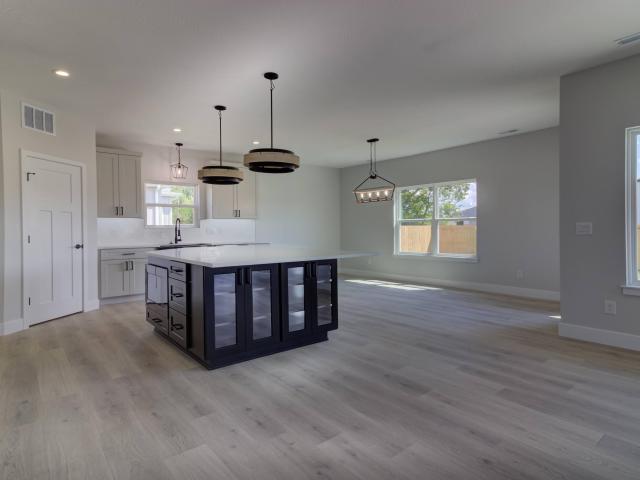 100 E Acacia Circle