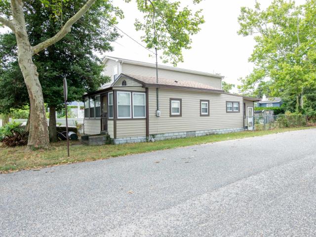 100 E Atlantic Avenue