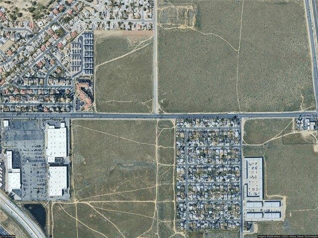 100 E Ave # P8, Palmdale, CA 93591