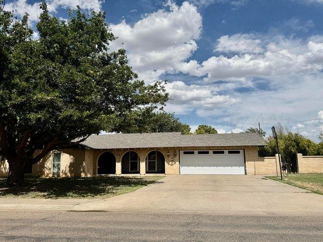 100 E Dallam Ave, Dumas, TX 79029