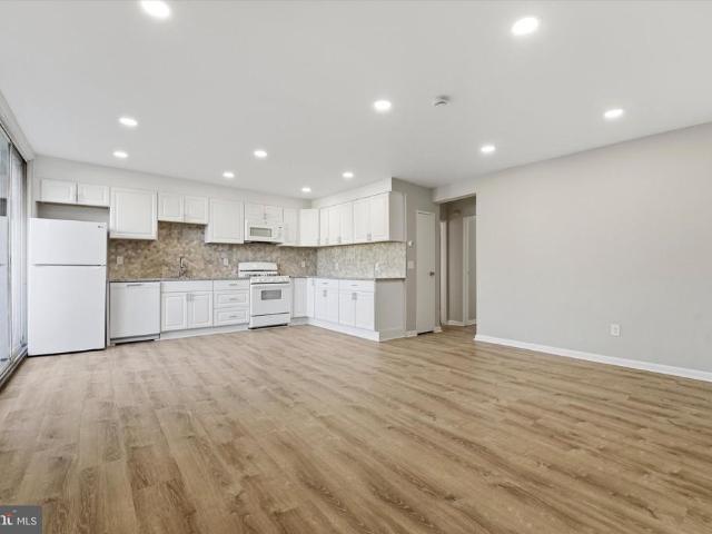 100 E Glenolden Avenue # R 10
