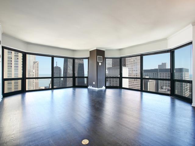 100 E Huron Street # 2903