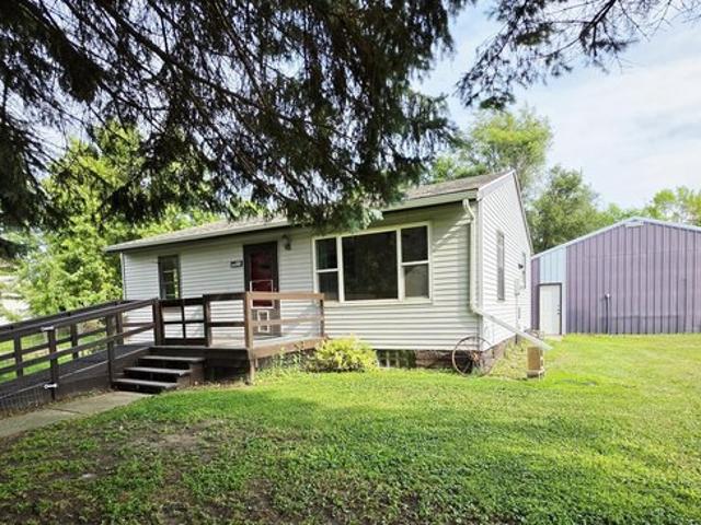 100 E James St, Oldham, SD 57051