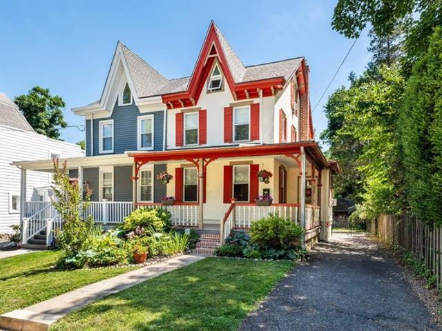 100 E Jefferson St, Media, PA 19063