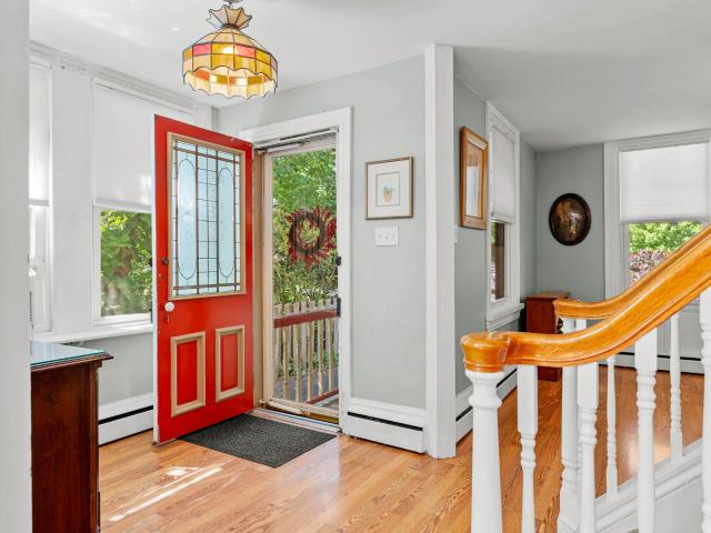 100 E Jefferson Street