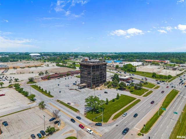100 e kimberly road # 700