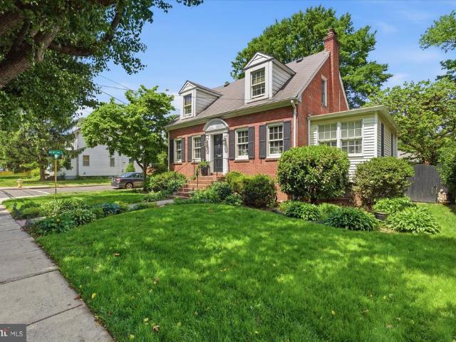 100 E Monroe Avenue
