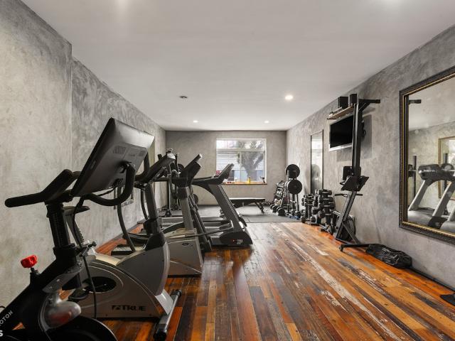 100 Engert Avenue, Unit 2E
