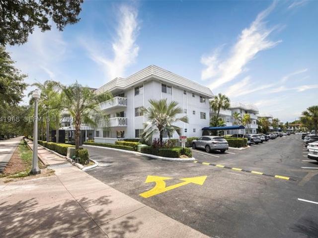 100 Edgewater Dr Apt 142, Coral Gables, FL 33133