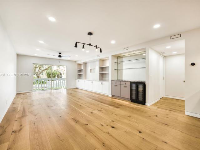 100 Edgewater Dr, Unit 142, Coral Gables, FL 33133 | MLS #A12041