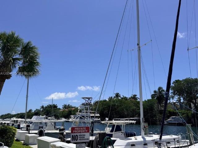 100 Edgewater Dr, Unit 312, Coral Gables, FL 33133 | MLS #A12004