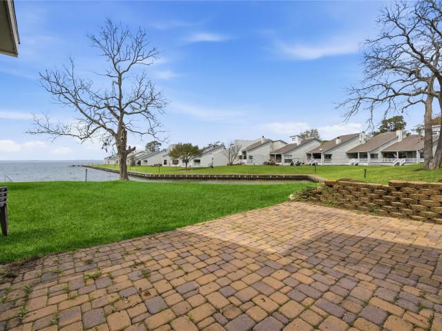 100 Edgewater Drive 32
