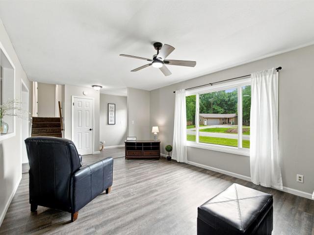100 Foxwood Court