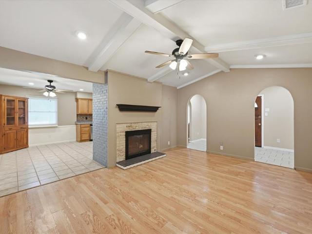 100 Faircrest Dr, DeSoto, TX 75115 | MLS #21220