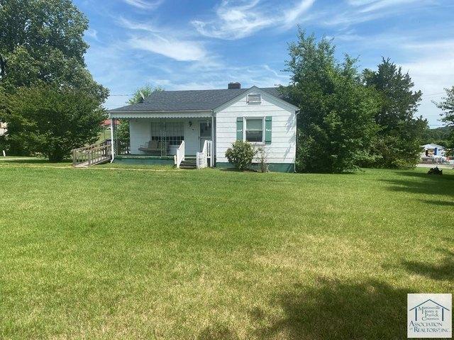100 Fairsky Dr, Ridgeway, VA 24148