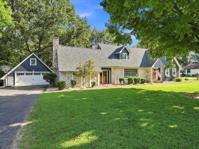 100 Kaywood Drive
