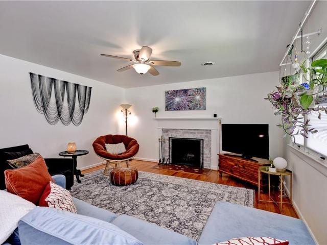 100 Kelsey RD