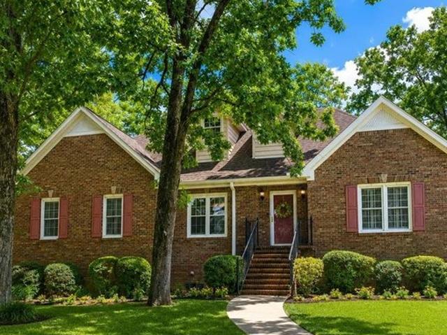100 Kentwood Trail Cir, Alabaster, AL 35007