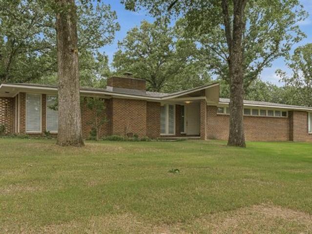 100 Holmes Rd, Jonesboro, AR 72405