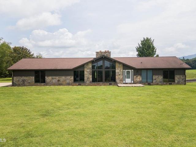 100 Honeysuckle Ln, Chuckey, TN 37641