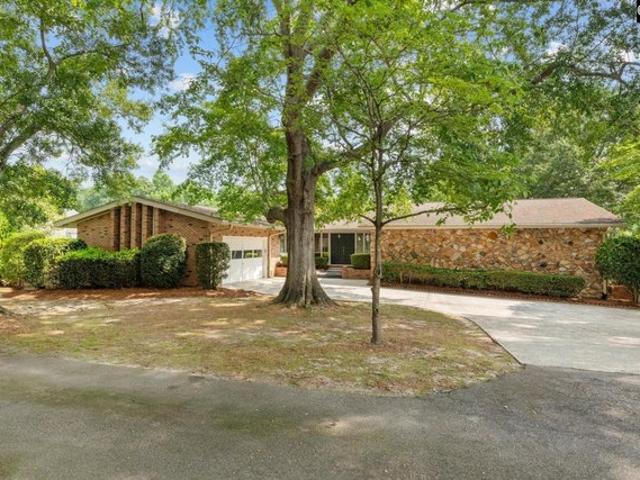 100 Hagen Ct, Lexington, SC 29072