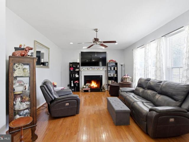 100 Half Penny Court