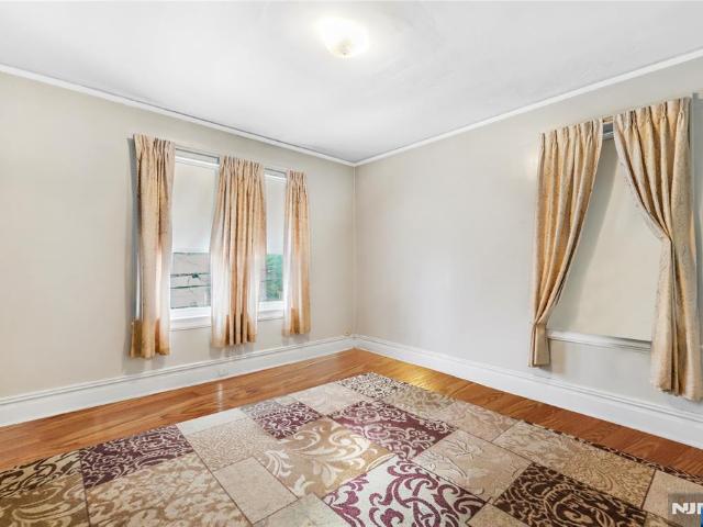 100 Hancox Avenue