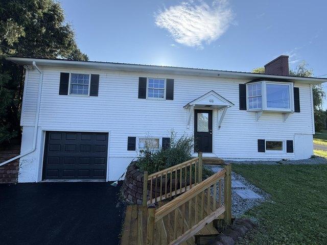 100 Hanson Lake Rd, Mapleton, ME 04757