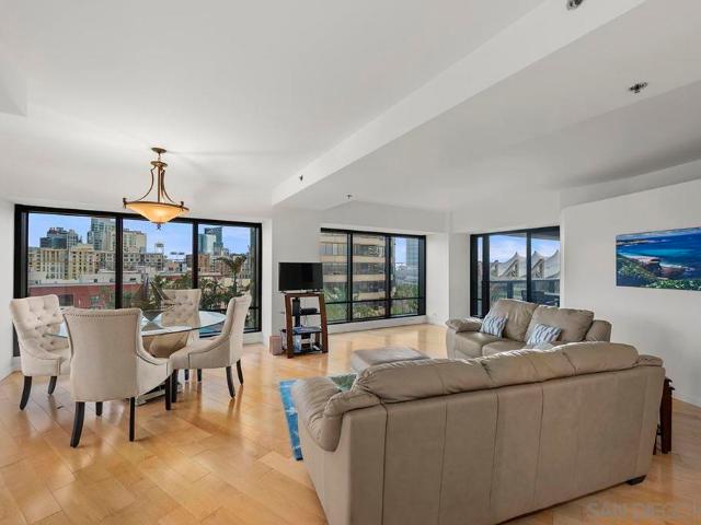 100 Harbor Drive 906
