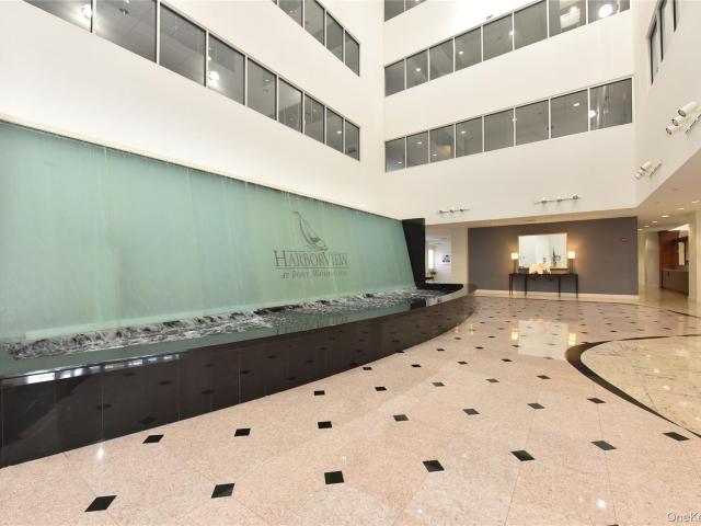100 Harbor View Drive 401