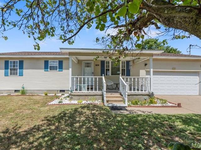 100 Harris Dr, Sikeston, MO 63801