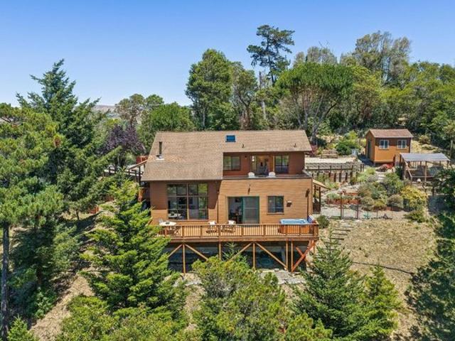 100 Heather Ln, Inverness, CA 94937