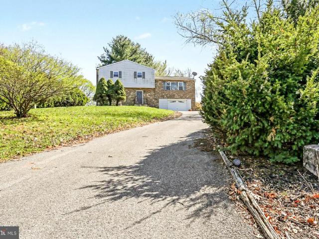 100 Hemlock Lane