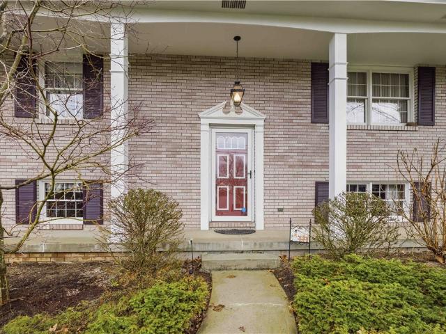 100 Hermitage Circle