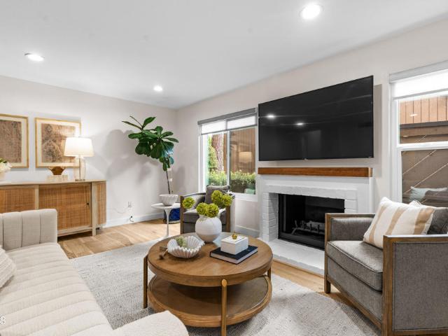 100 Hurlbut Street 9