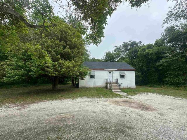 100 Indian Trail