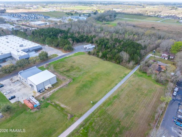 100 Inez Ln, Lafayette, LA 70506 | MLS #RA2600001