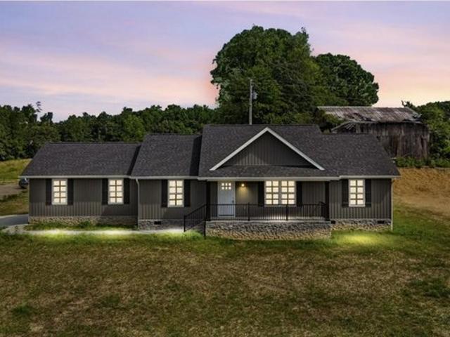 100 Jack St, Tazewell, TN 37879