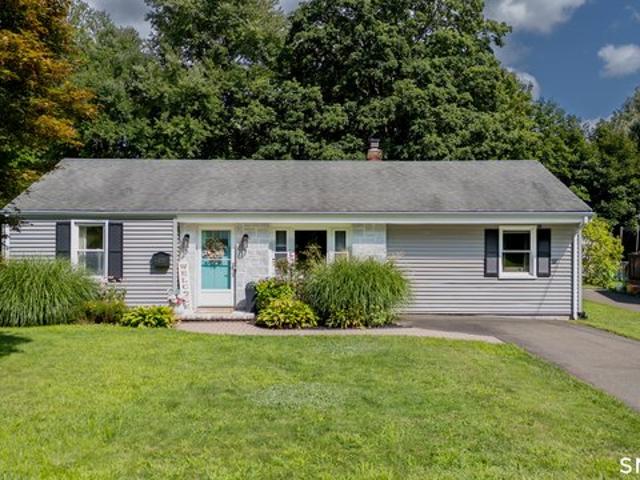 100 Jacobs Ter, Middletown, CT 06457
