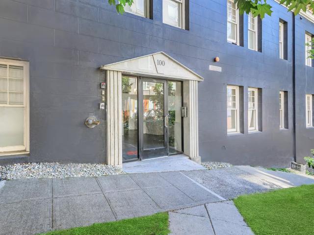 100 on 6th *Limited Time Concession: Now Offering 1 Months Free Rent