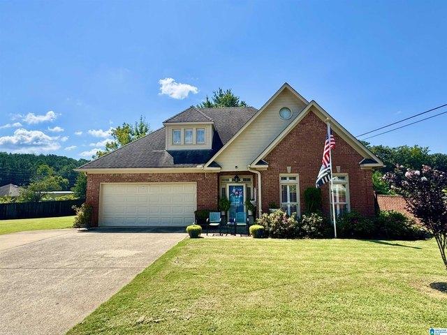 100 Oak Meadow Ln, Oneonta, AL 35121