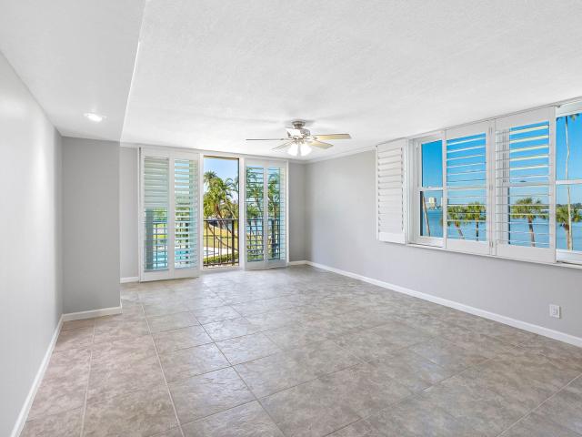 100 Oakmont Lane, 301, Belleair, US, FL